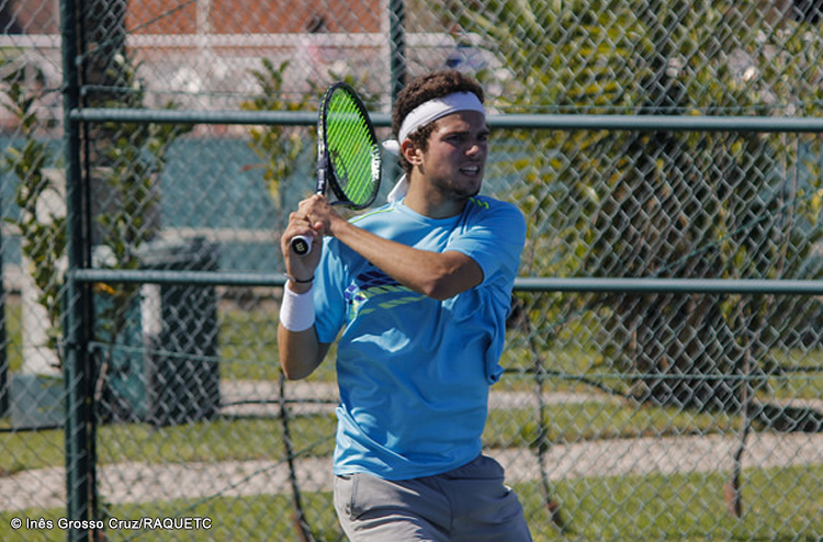 Faro: Luís Faria não resiste a antigo top-120 e sai de cena nos "oitavos"