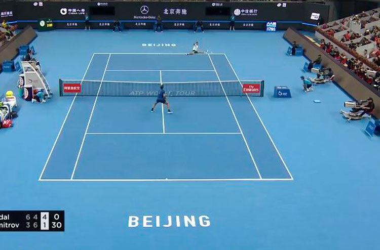 Vídeo: Não é todos os dias que se vê um passing shot como este