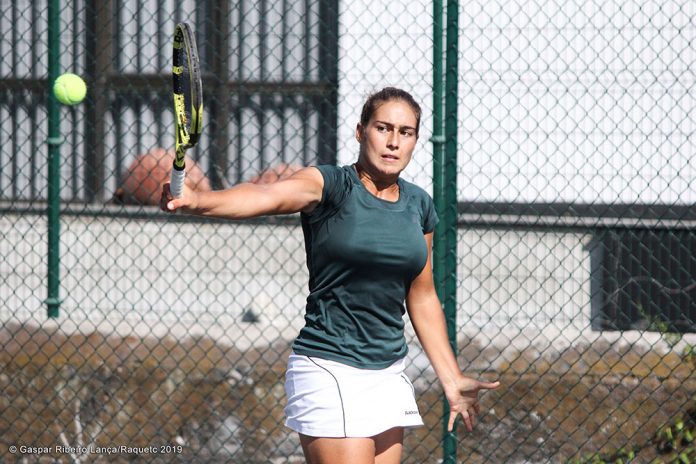 Ana Filipa Santos é a primeira a chegar às meias-finais do Nacional