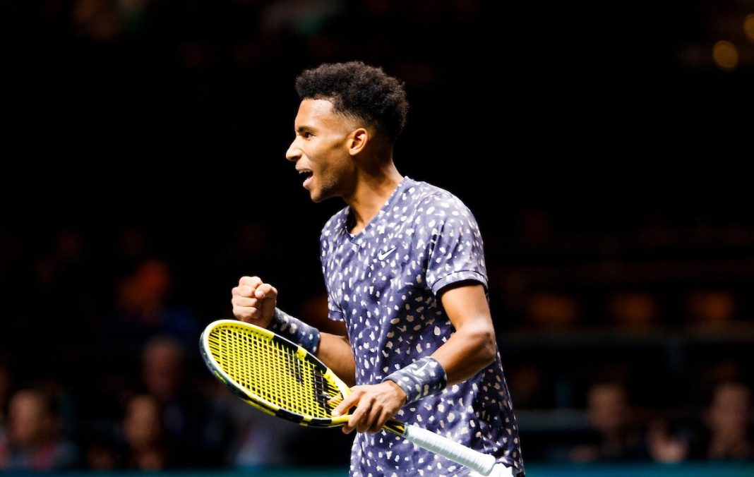 Auger-Aliassime joga muito, derrota Dimitrov e chega aos quartos de final em Roterdão