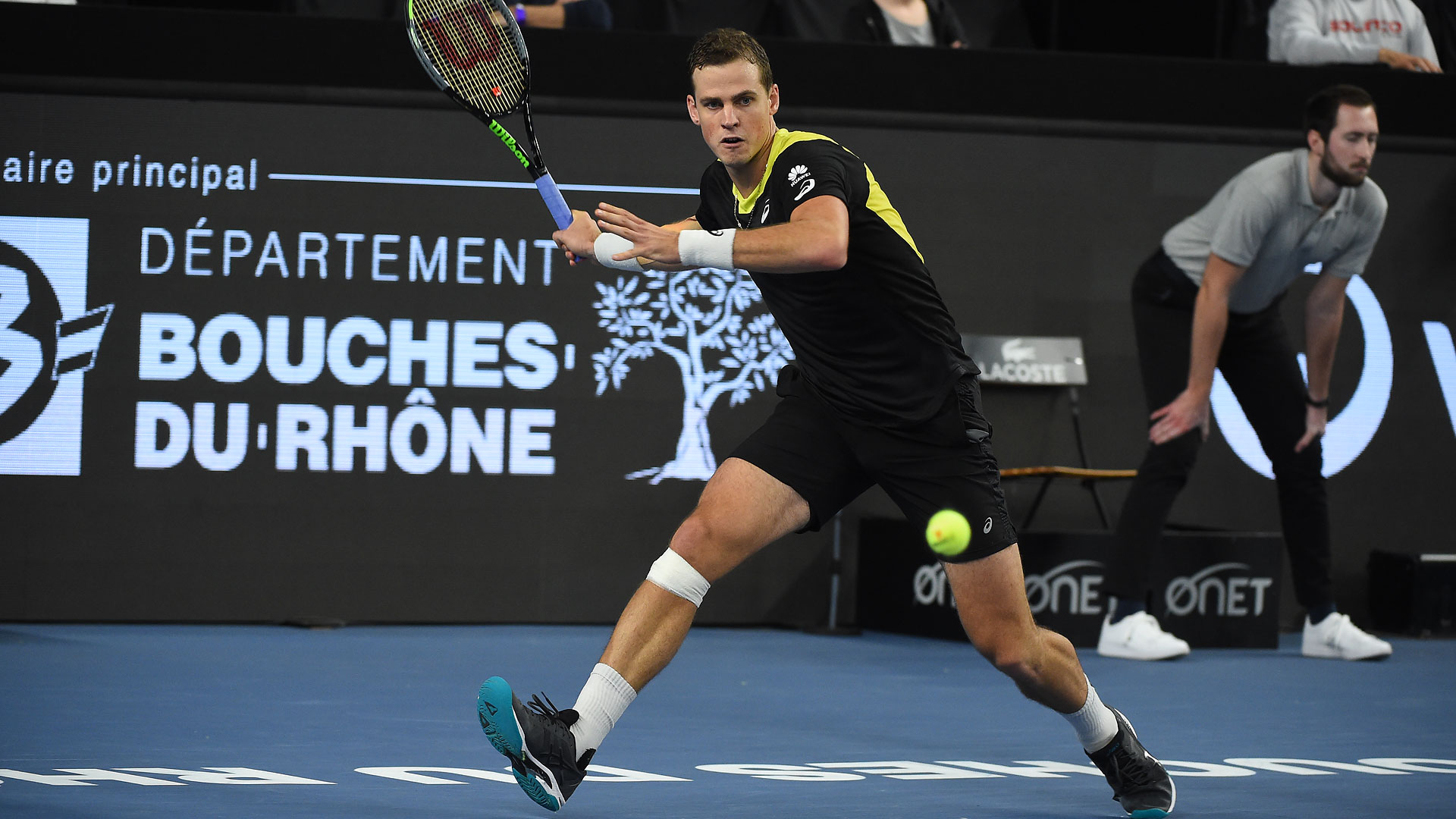 Pospisil vence na estreia e alcança a segunda ronda em Marselha