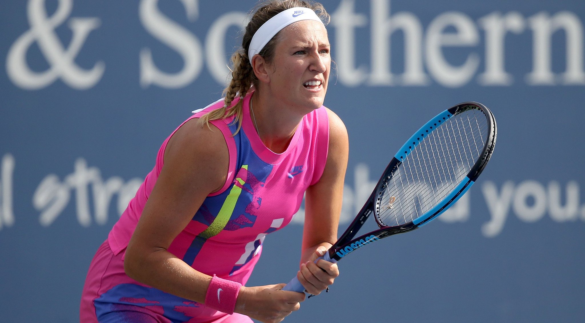 Azarenka volta a impressionar e chega à terceira ronda de Cincinnati