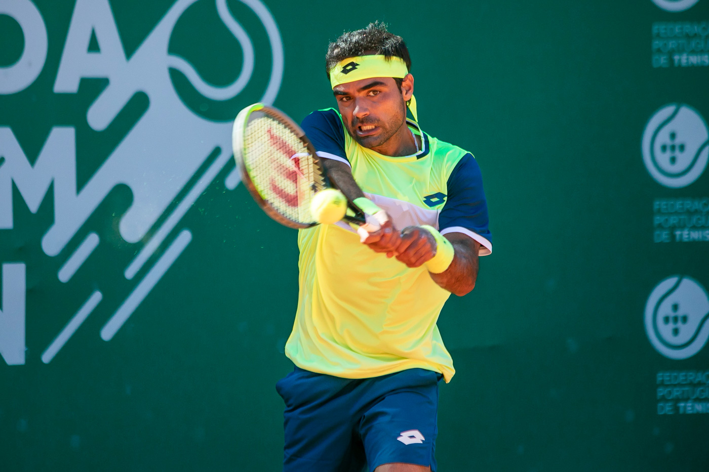 [VÍDEO] A "direitaça" com que Frederico Silva avançou para o set point ...