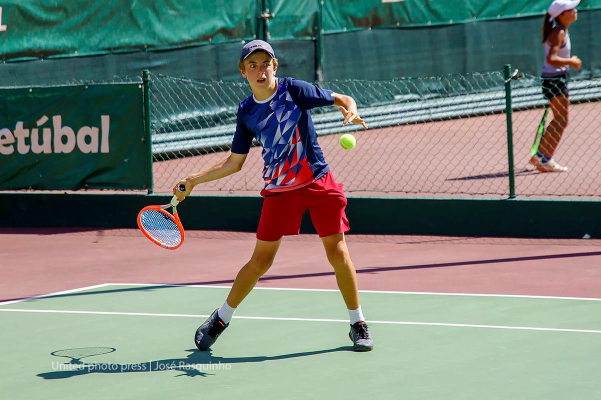 João Dinis Silva confirma favoritismo e sagra-se campeão nacional de sub 14