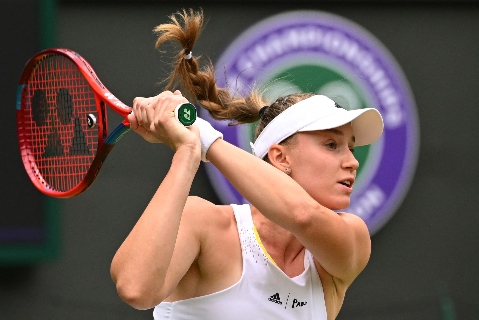 Rybakina sobrevive ao maior desafio do percurso rumo às inéditas 'meias ...