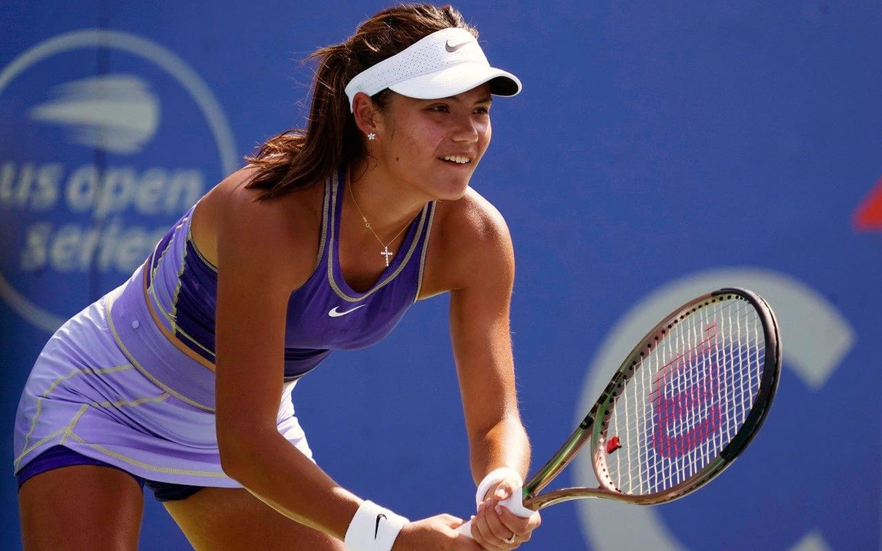 Raducanu alcança em Washington, D.C. os segundos quartos de final do ano