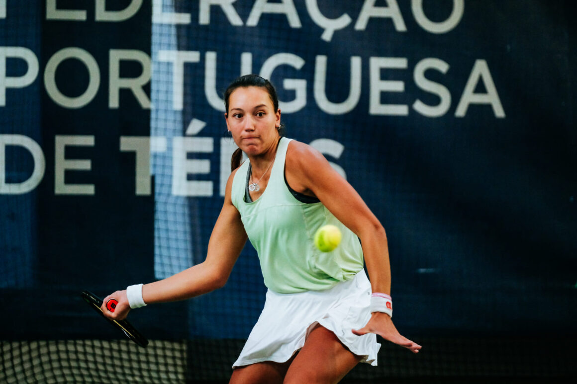 Matilde Jorge beneficia de desistência e chega à final do Campeonato ...