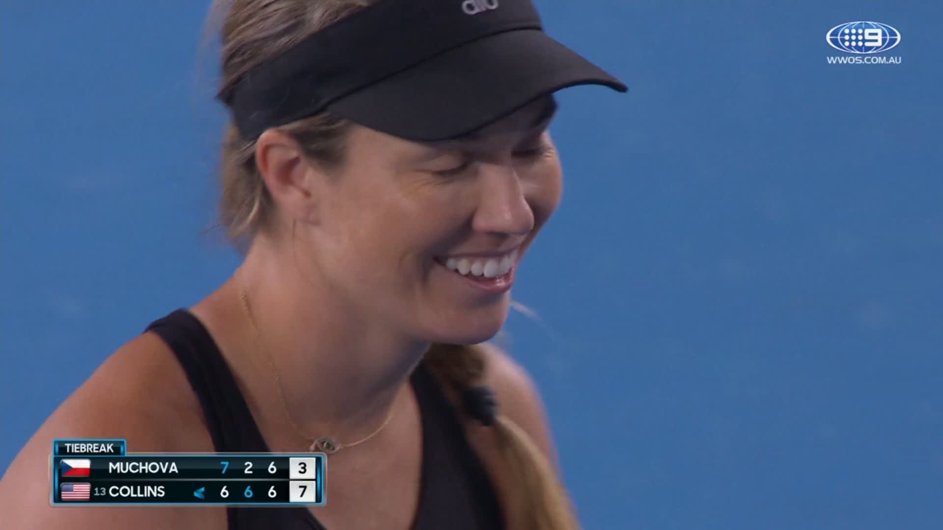 Surreal: Danielle Collins esqueceu-se das novas regras do tie-break e ...