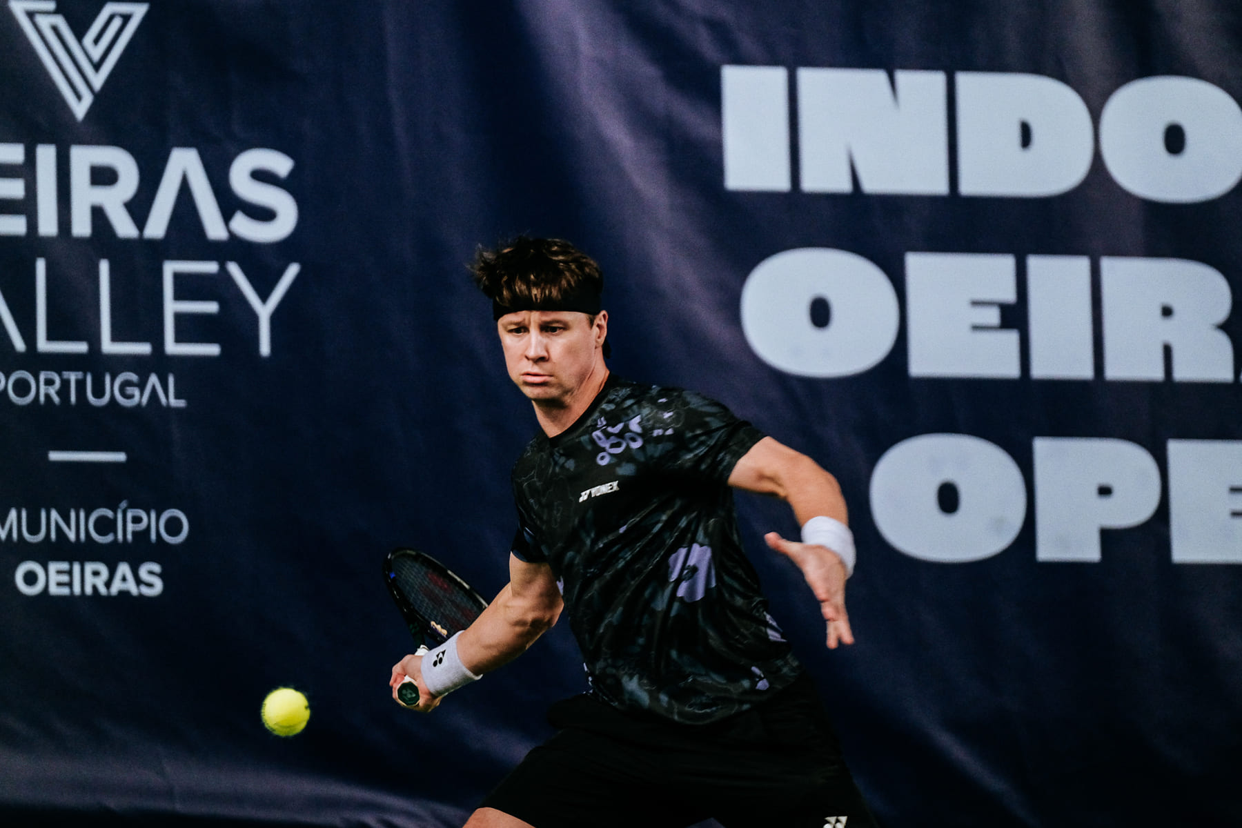 Ricardas Berankis inverte desvantagem e entra com pé direto no Indoor Oeiras Open