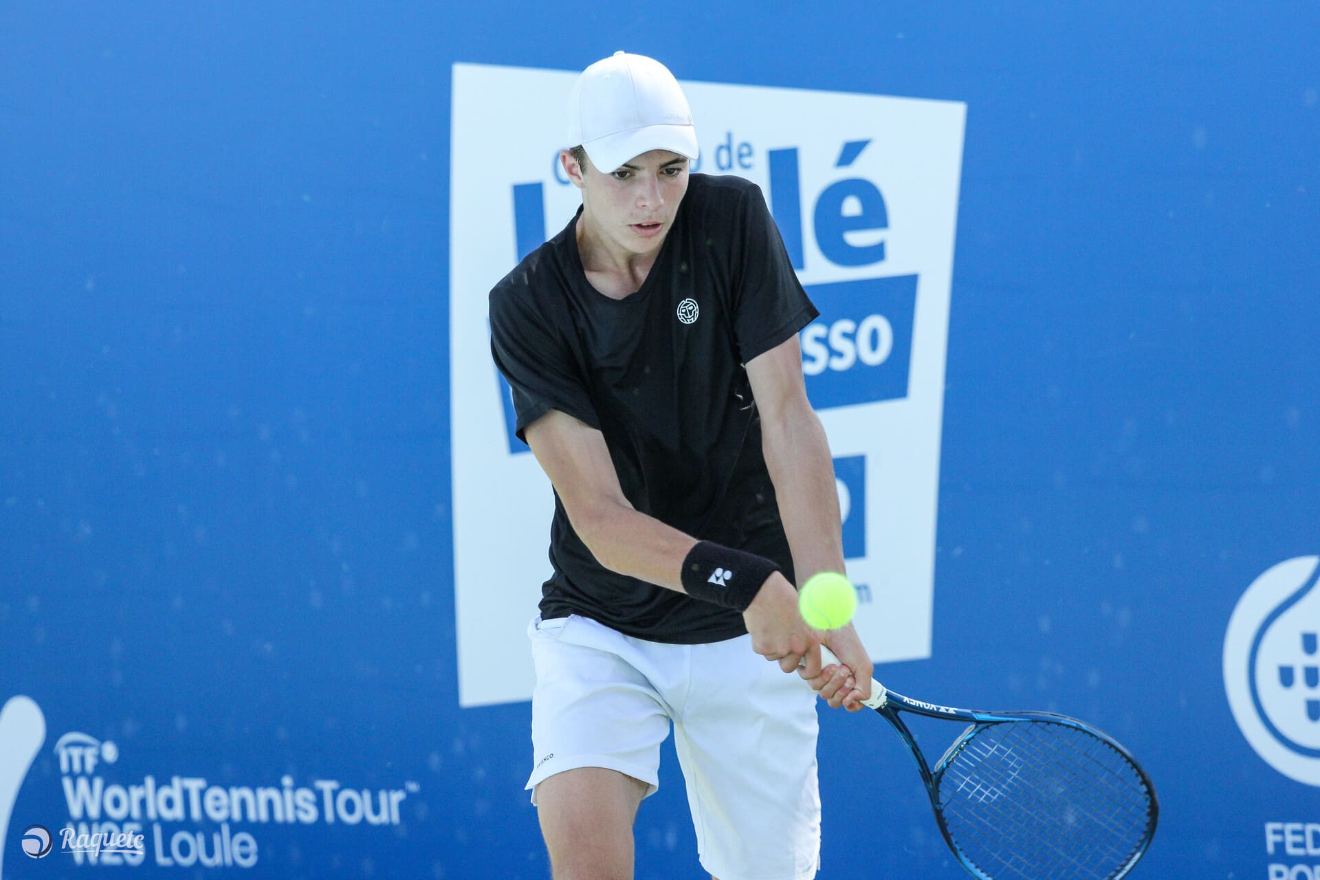 Jaime Faria eliminado por cabeça de série no Loulé Open