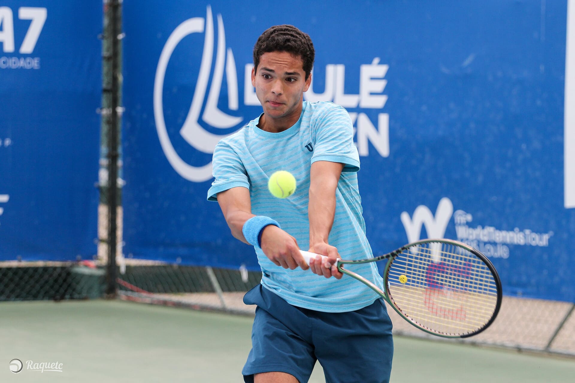 Pedro Araújo exibe-se a grande nível na estreia em Portimão