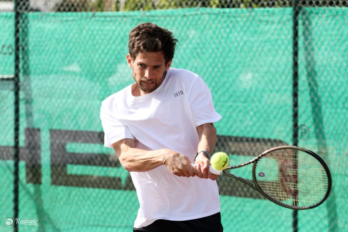 Pedro Sousa regressa ao Faro Open oito anos depois com uma vitória