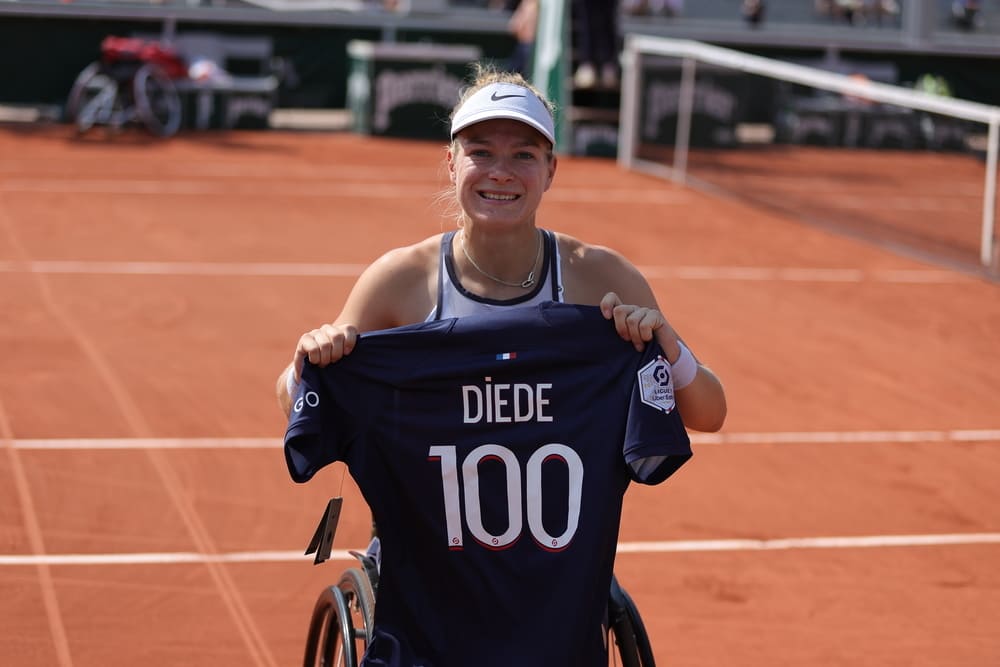 Diede de Groot celebra 100.ª vitória consecutiva no ténis em cadeira de ...