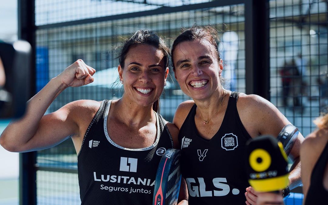 Sofia Araújo e Ana Catarina Nogueira conquistam quarto título de campeãs nacionais de padel lado ...