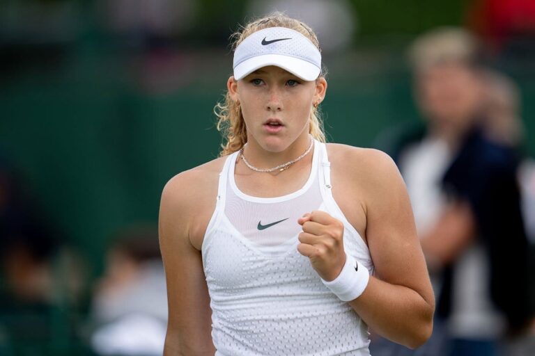 Mirra Andreeva repete brilharete de Roland-Garros em Wimbledon