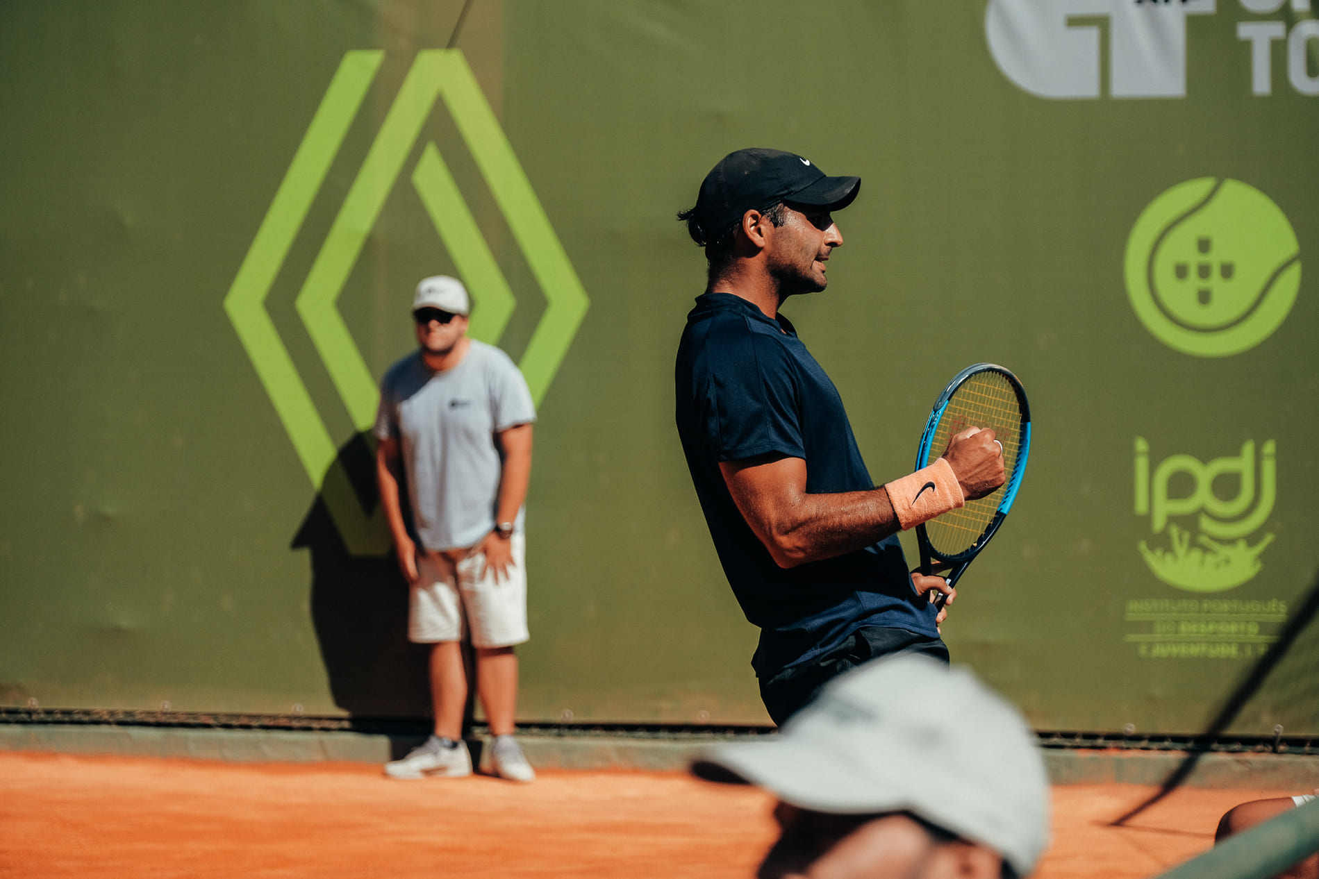 Benjamin Hassan surpreende o primeiro cabeça de série e completa ...