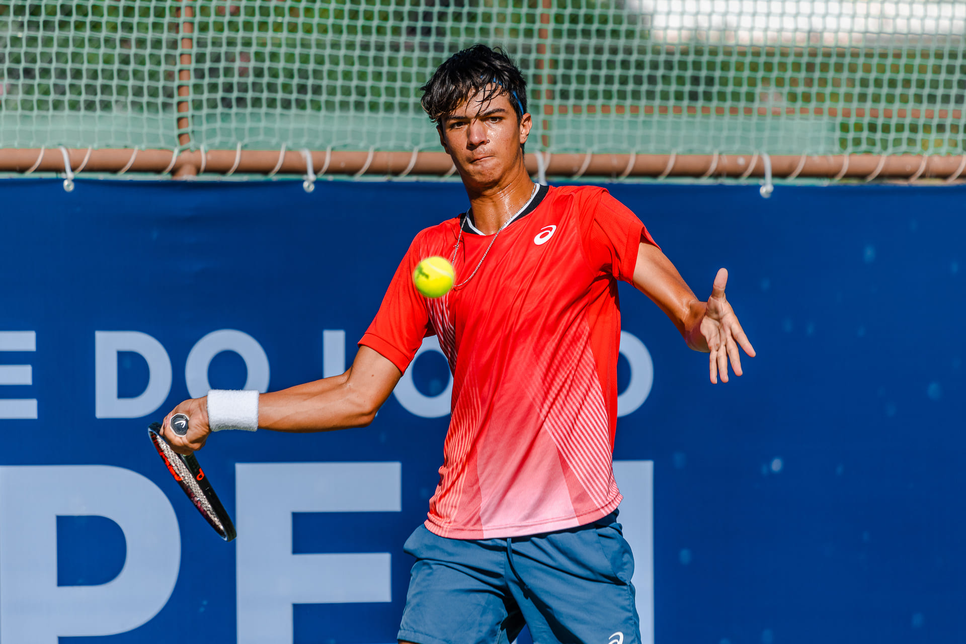 Tiago Pereira apura-se para a segunda ronda do Vale do Lobo Open I