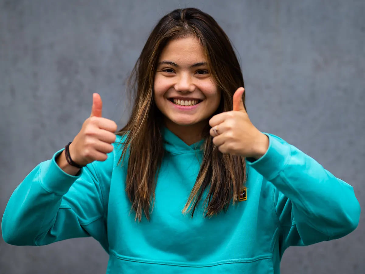 Emma Raducanu sente-se "renascida, pronta e entusiasmada" para o ...