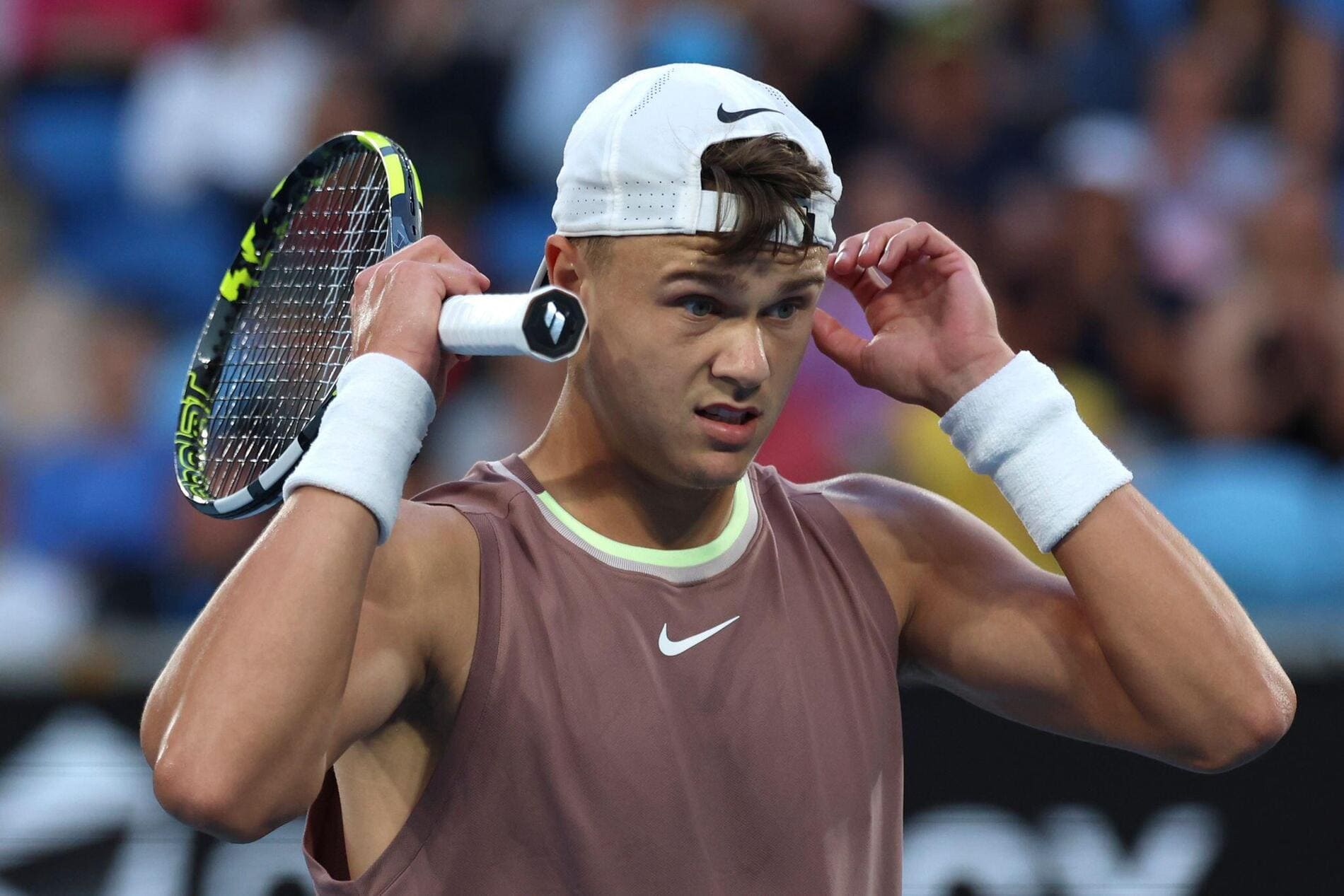 Holger Rune desilude e é o primeiro top 10 masculino a tombar no ...