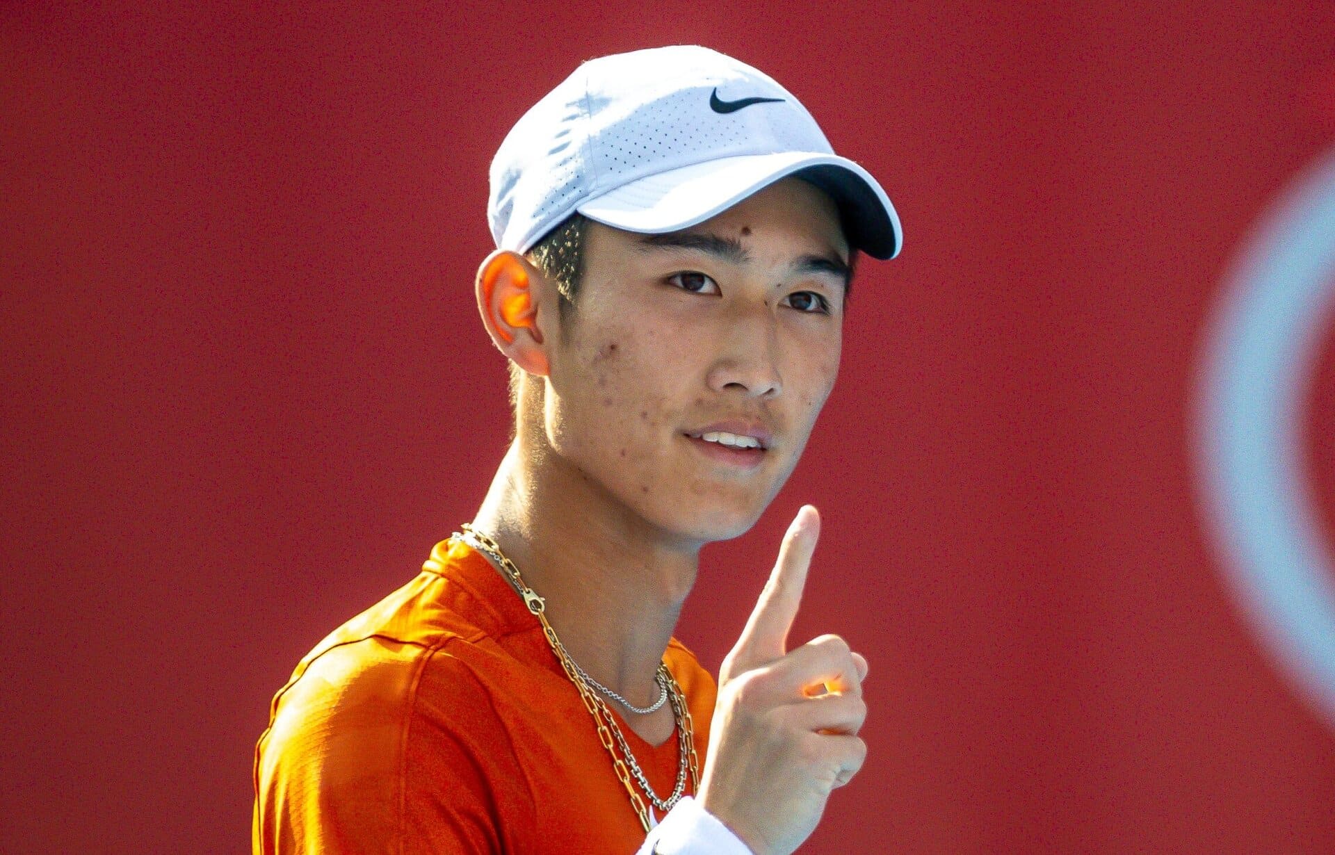 Jerry Shang estreia-se em quartos de final ATP com vitória épica de 3h35