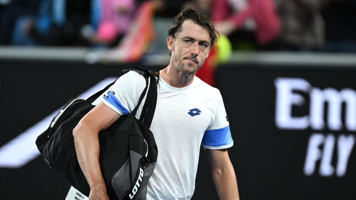 John Millman termina a carreira aos 34 anos após perder no qualifying ...