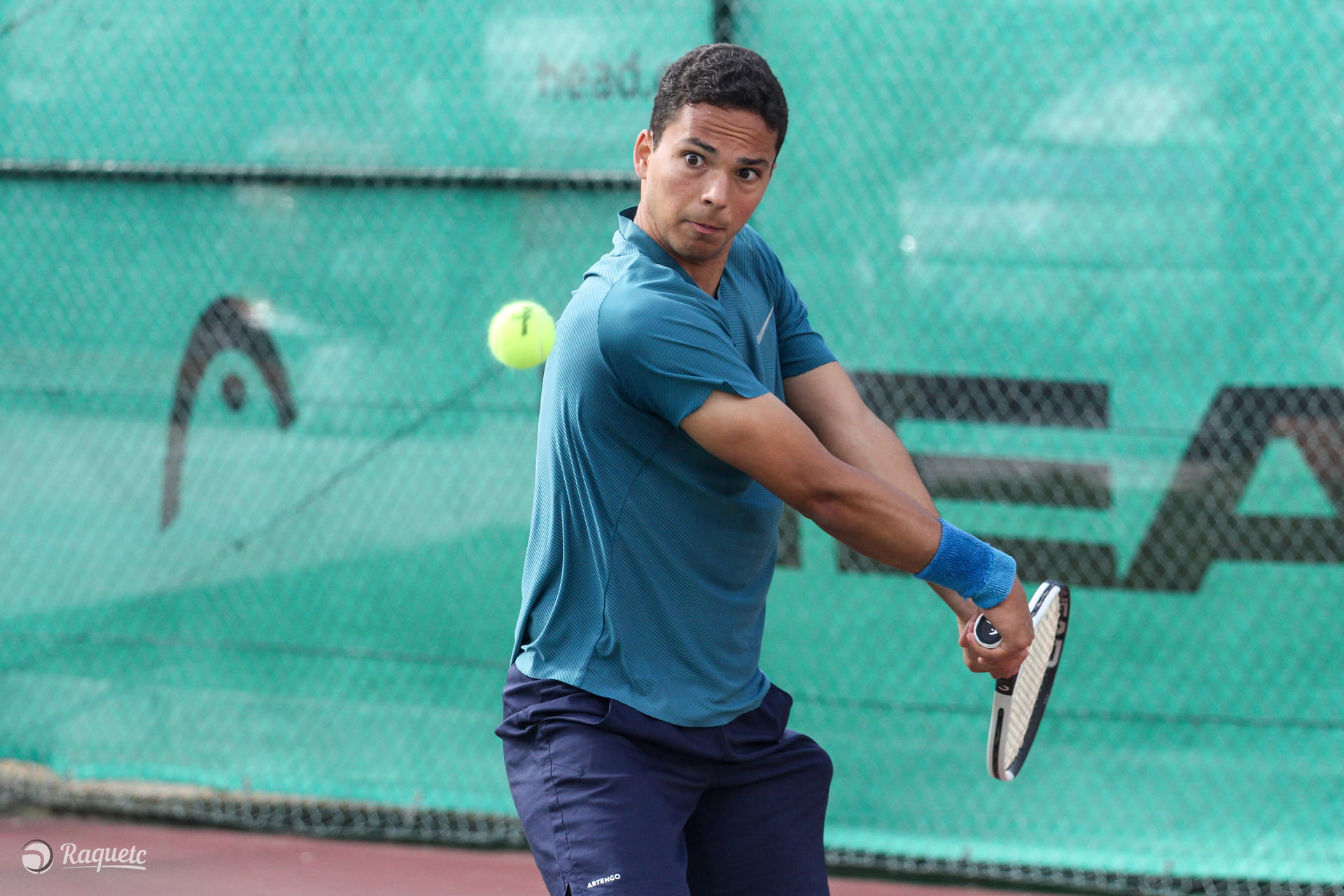 Pedro Araújo eliminado na segunda ronda do Faro Open