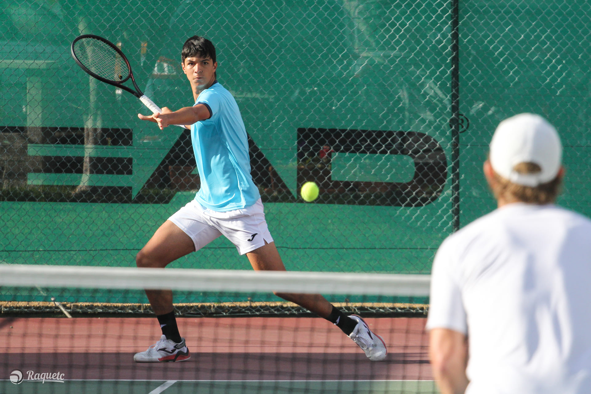 Tiago Pereira apura-se para a final de pares do Faro Open