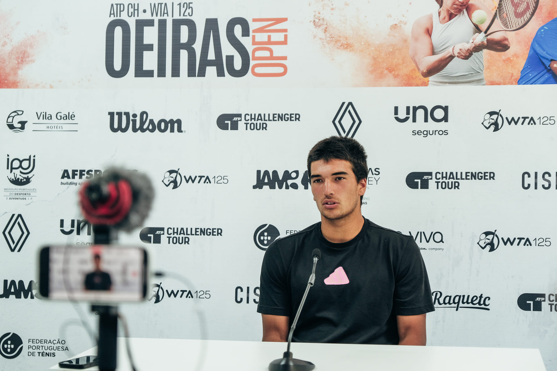 Henrique Rocha "muito motivado para Roland-Garros" e pisca o olho ao NextGen Finals