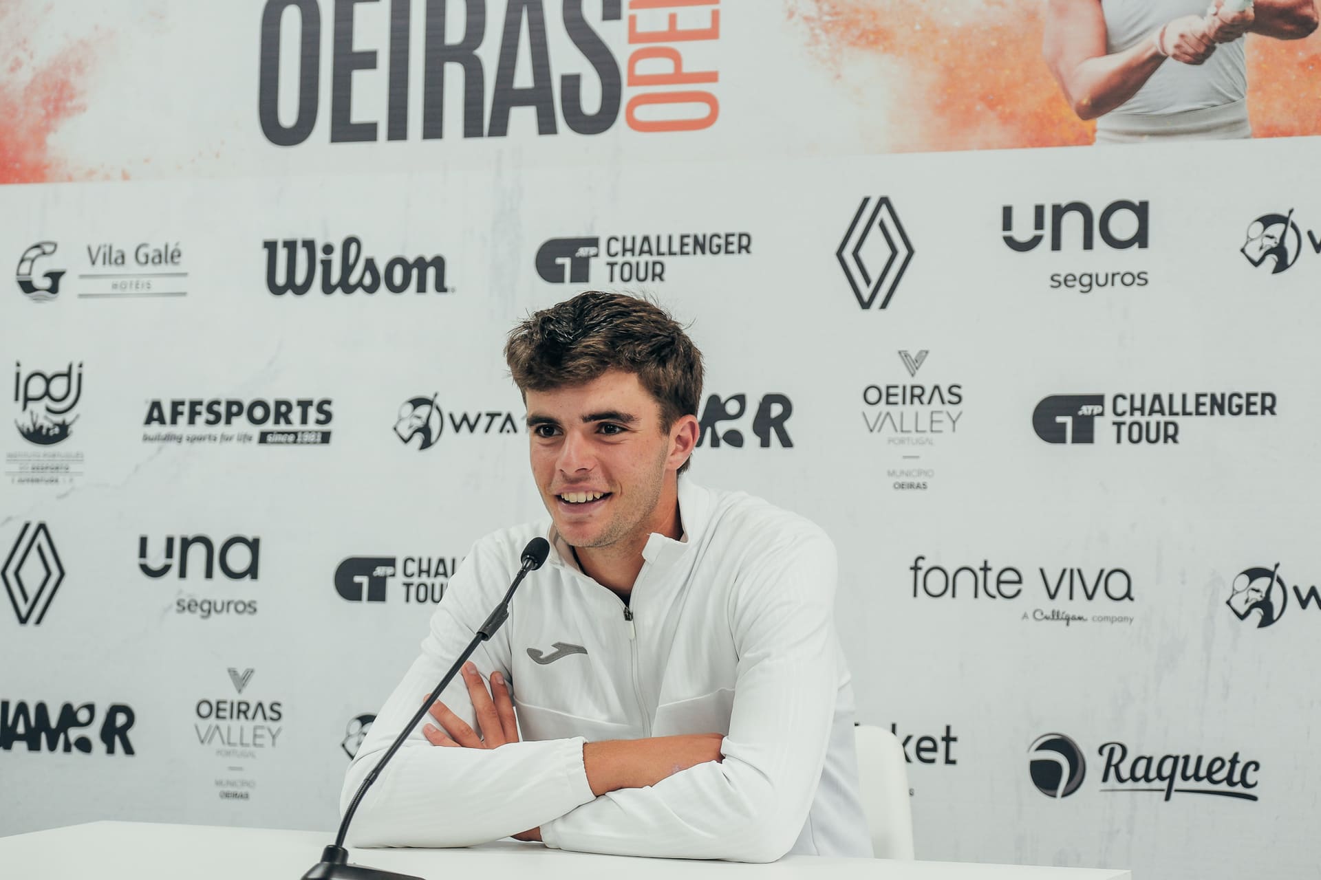 Jaime Faria tem um terceiro set noturno a separá-lo dos maiores feitos ...