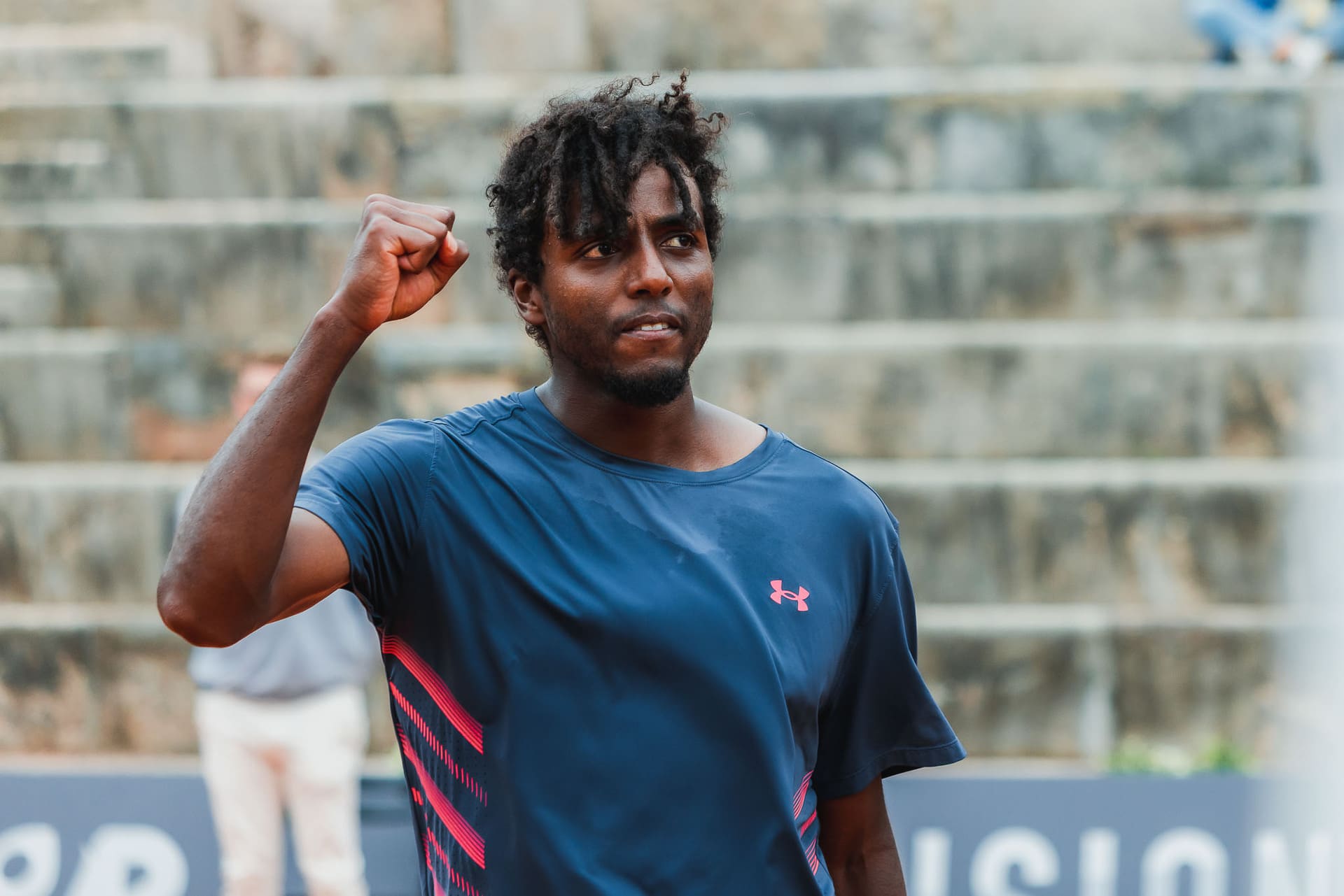 Ymer supera duelo de altos e baixos e alcança primeiras meias-finais do ...