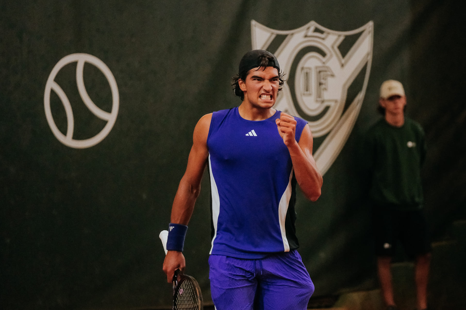 Henrique Rocha soma uma das melhores vitórias da carreira rumo às meias ...