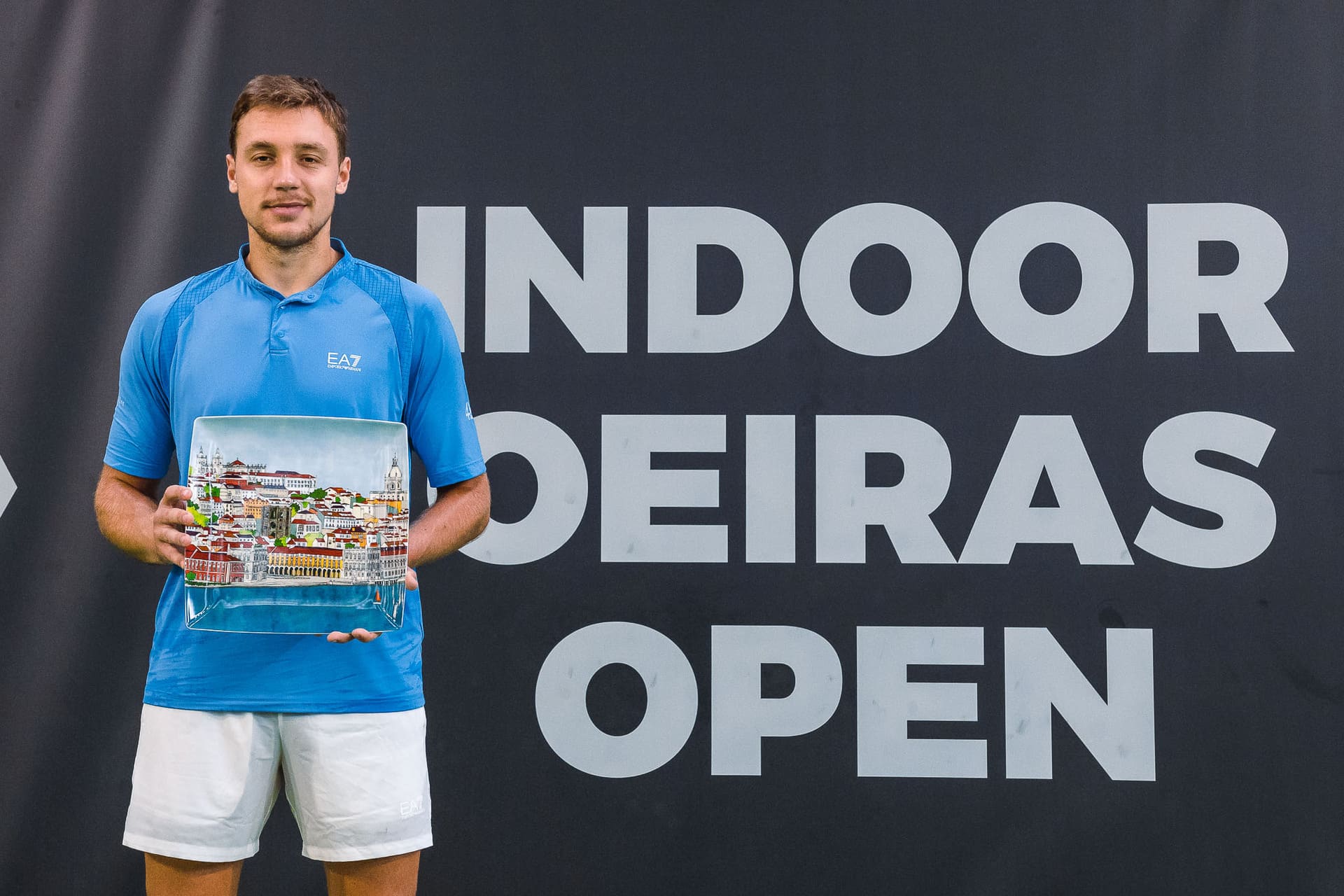 Hamad Medjedovic de gala vence o Indoor Oeiras Open e chega pela primeira vez ao top 100