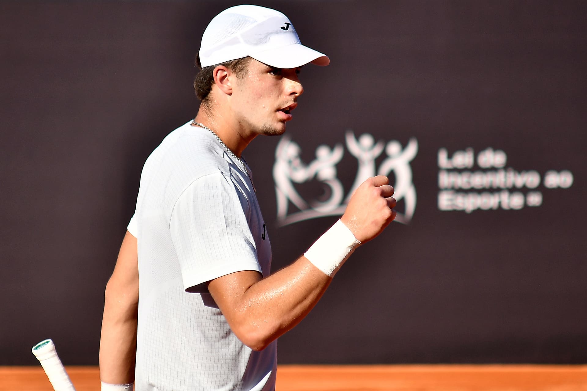 Jaime Faria estreia-se em torneios ATP 500 com vitória no qualifying do Rio Open