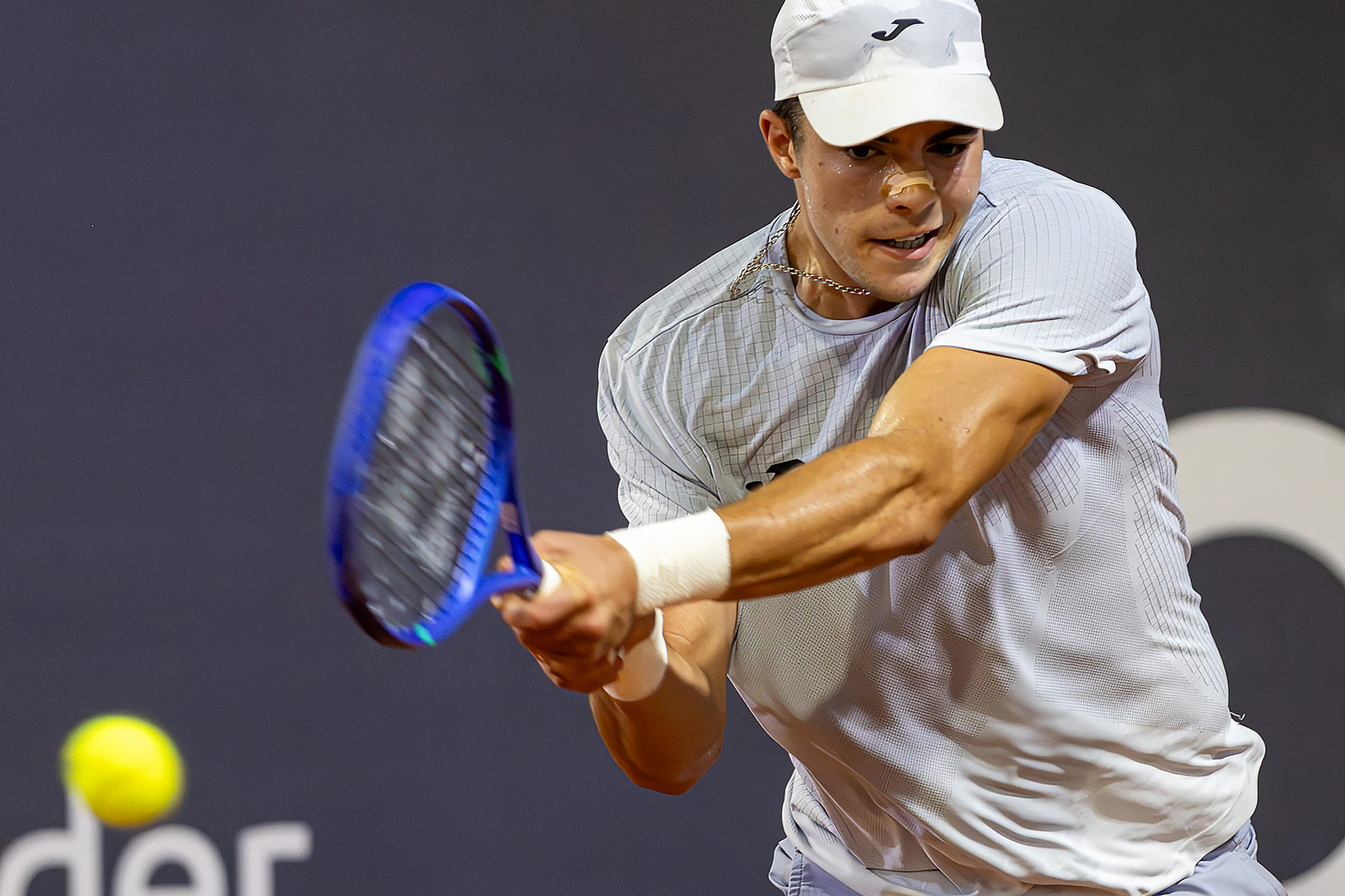 Jaime Faria perde na estreia do quadro de pares no ATP 250 de Santiago