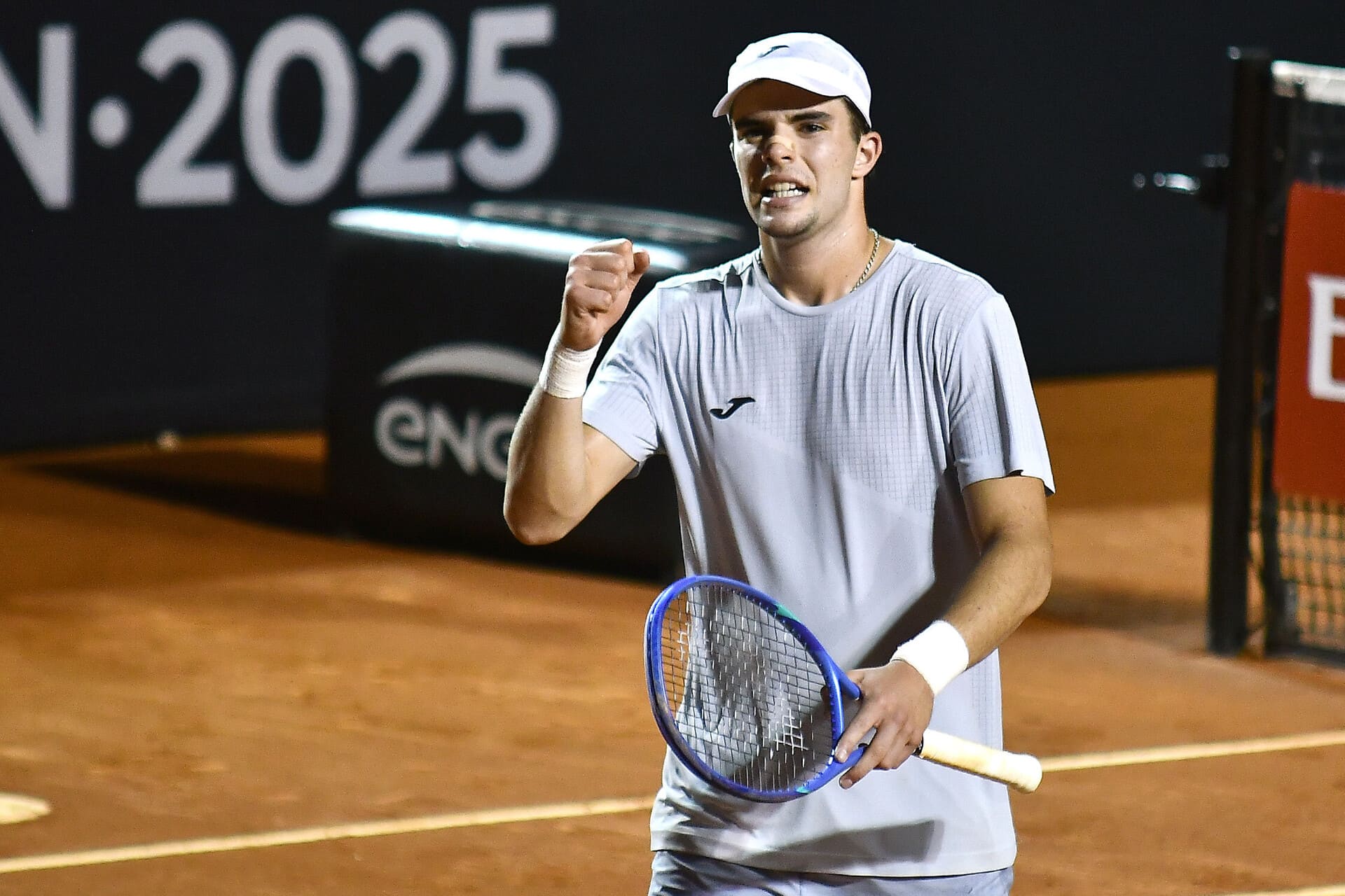 Jaime Faria é o 10.º português a chegar aos quartos de final de um torneio ATP
