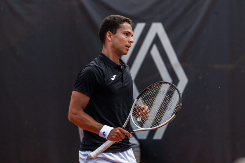 Pedro Araújo conquista título de pares em Monastir