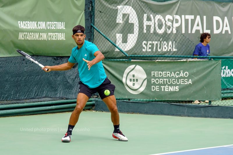 Francisco Rocha termina Setúbal Open como vice-campeão de pares