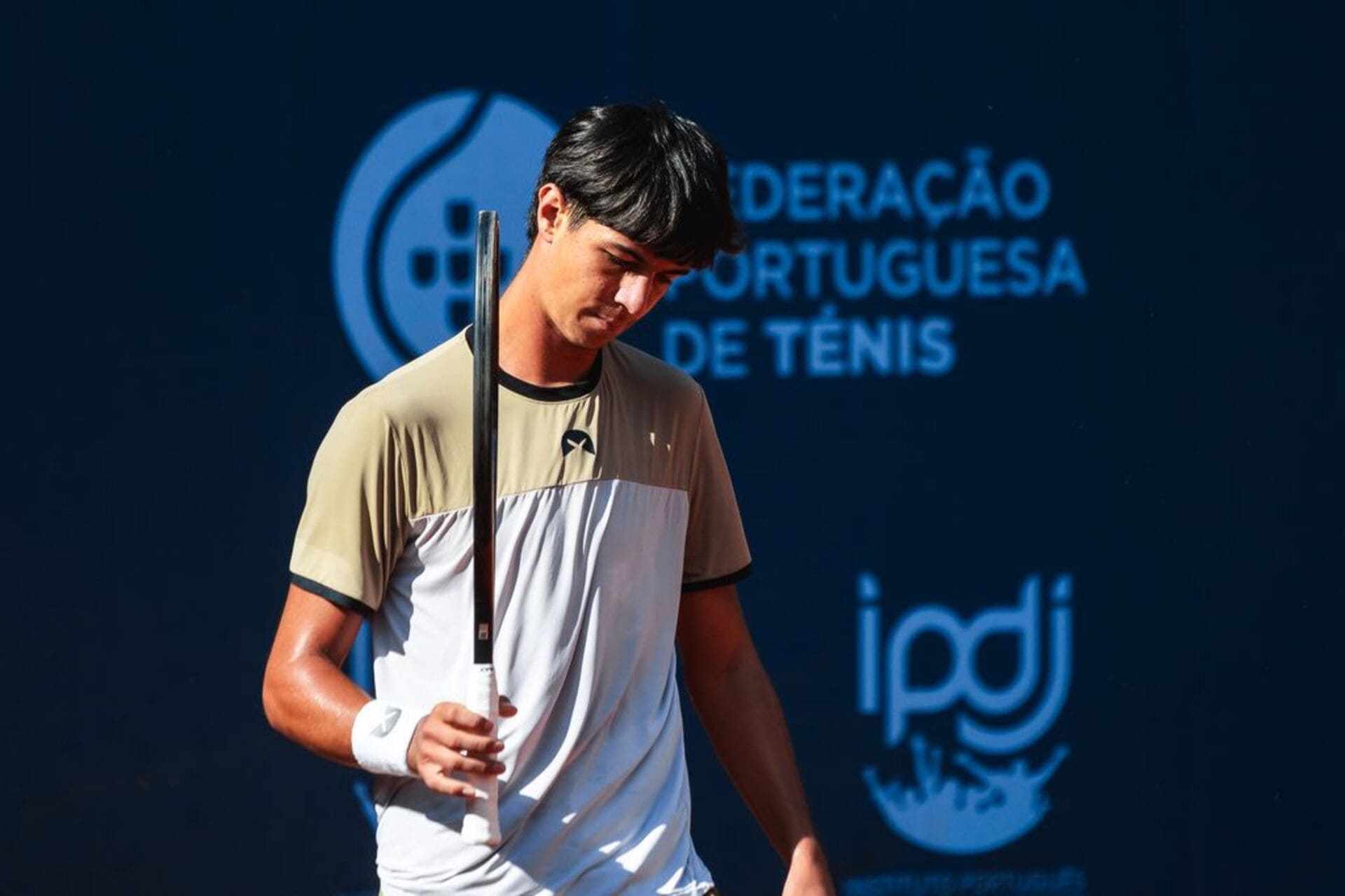 Tiago Pereira não resiste a opositor em boa forma e fica pela segunda ronda no CIF