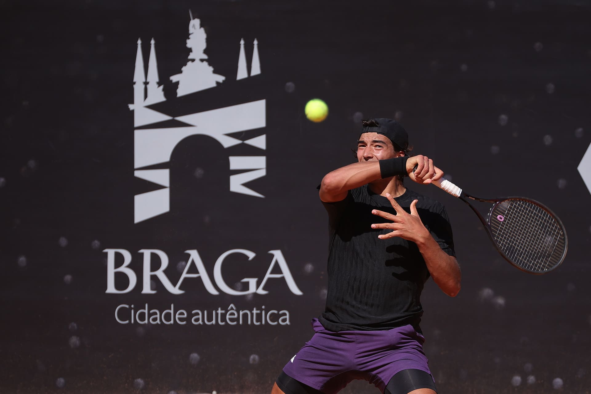Campeão em título afasta Henrique Rocha do Braga Open com reviravolta