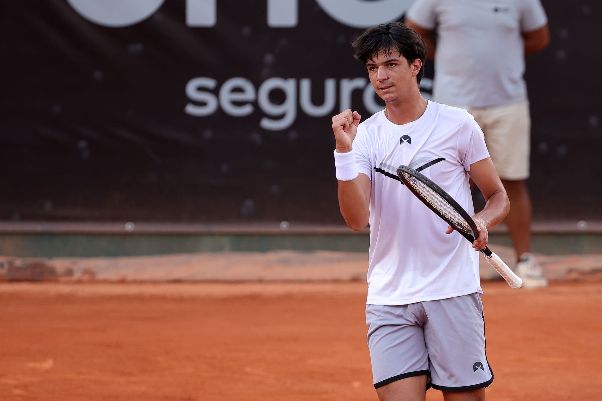 Tiago Pereira confirma favoritismo no regresso a Monastir