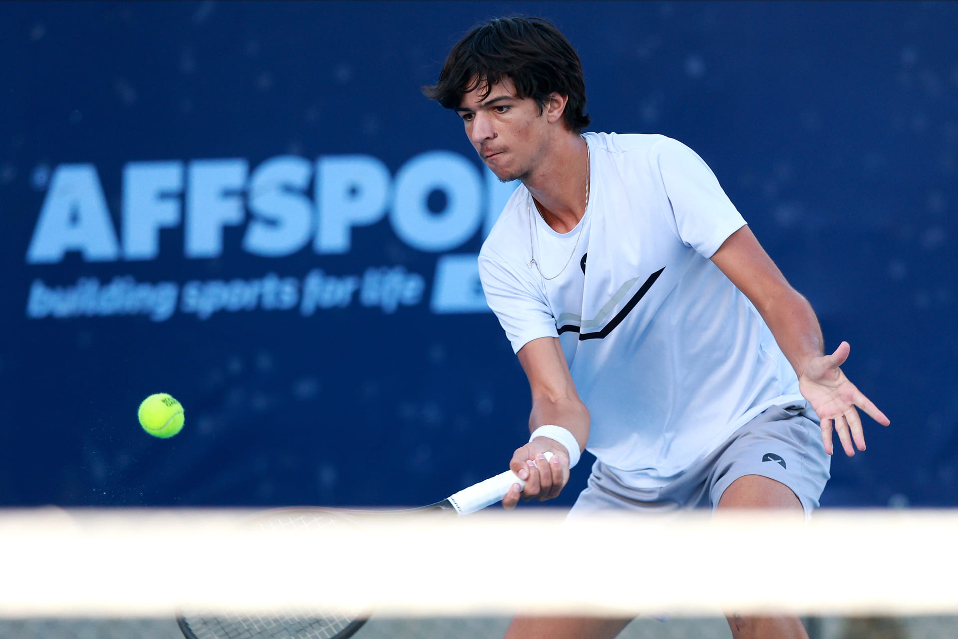 Tiago Pereira acusa o desgaste e cai na primeira ronda em Vale do Lobo